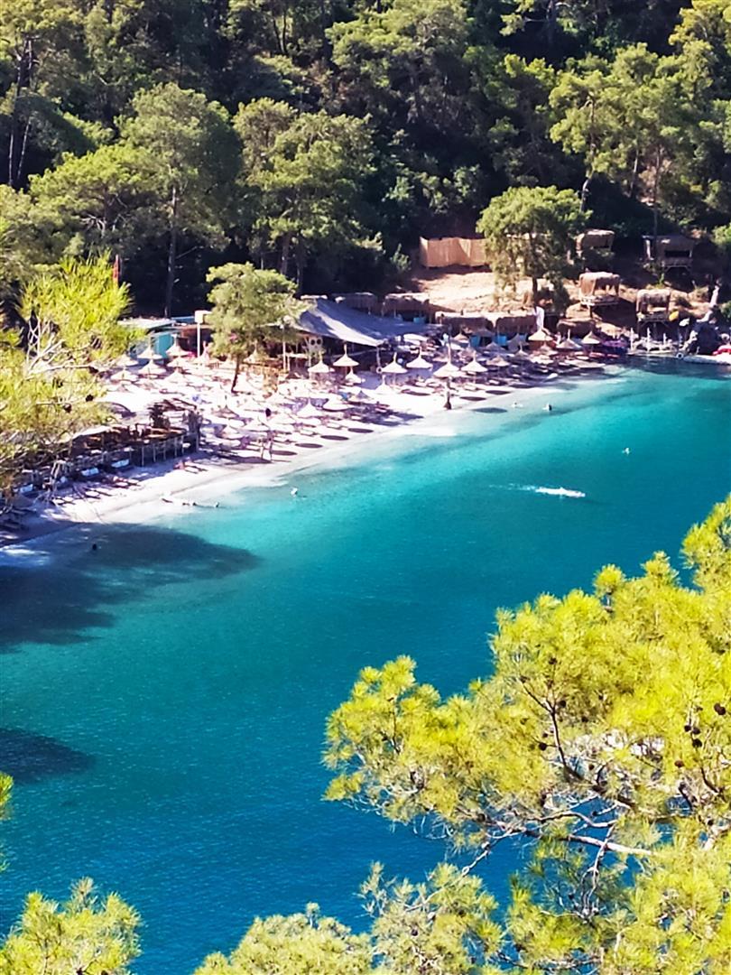 Things To Do and See | Local Beaches | Beach Clubs | Blue Lagoon